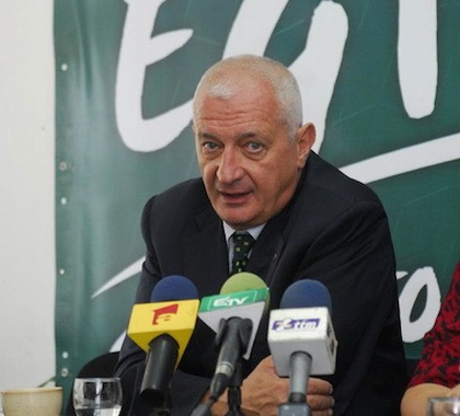 Frunda: az EMNP félrevezetően értelmezi a törvényt